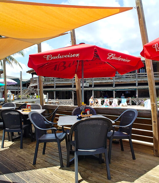 beachfront dining spot florida ftr