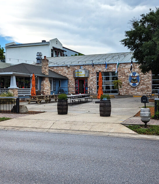 roadhouse style bar florida ftr