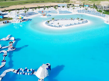 This Dreamy 15-Acre Florida Waterpark Is The Largest Man-Made Lagoon In ...