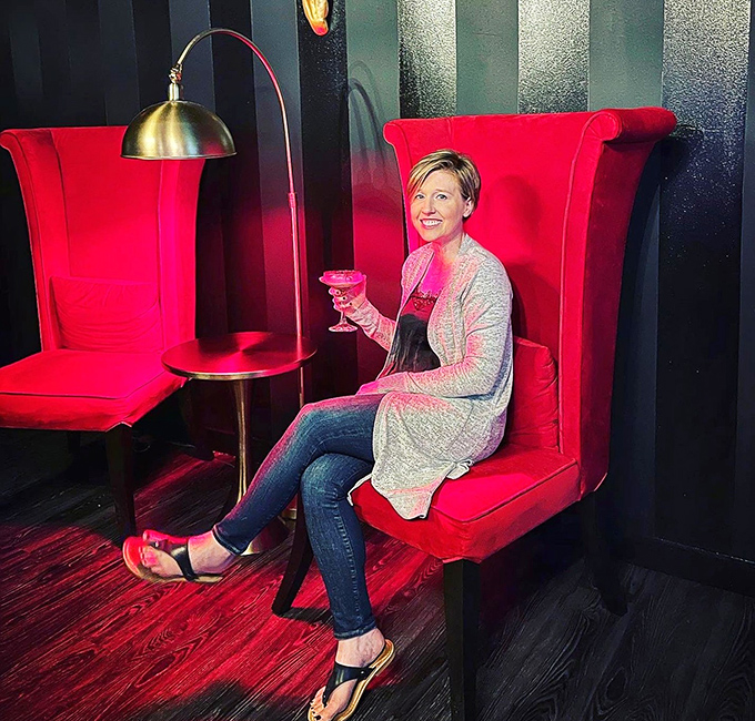 Red velvet thrones fit for cocktail royalty – because proper seating is essential when embarking on a serious drinking expedition.