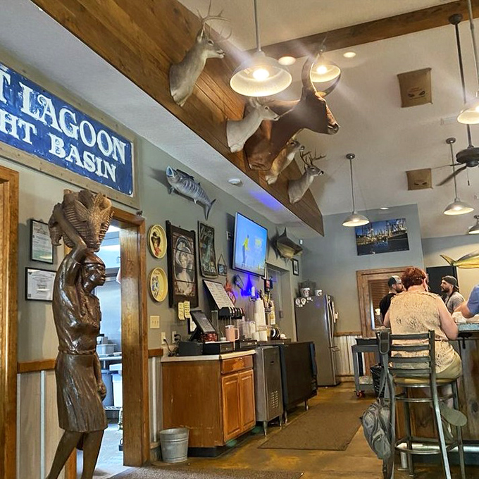 Wooden tables, comfortable chairs, and that indefinable something that makes you want to linger long after your plate is clean.