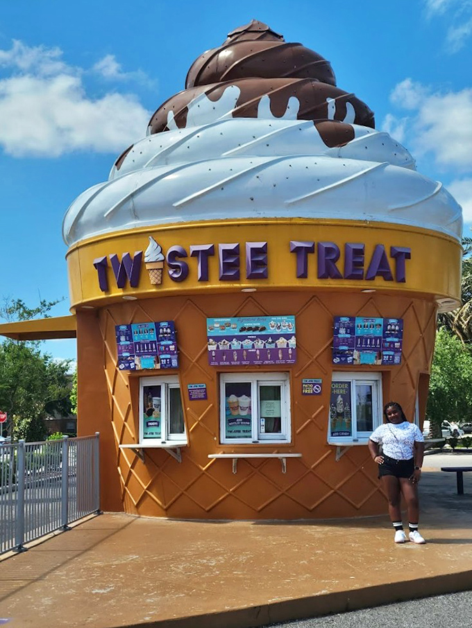 Twistee Treat's building is literally a giant ice cream cone &ndash; architecture that gets straight to the point.