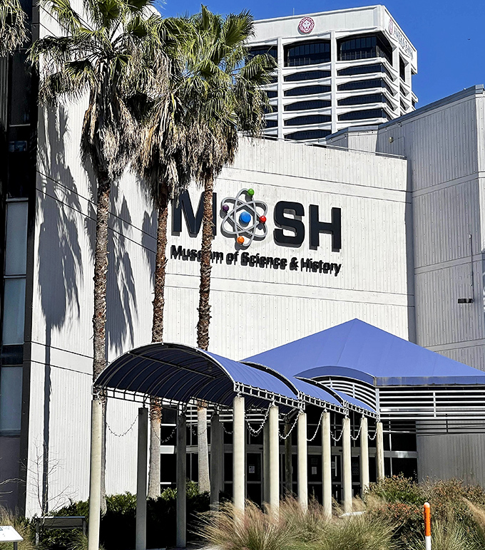 The Museum of Science & History (MOSH) offers the perfect educational complement to the fountain's spectacular physics demonstration next door.