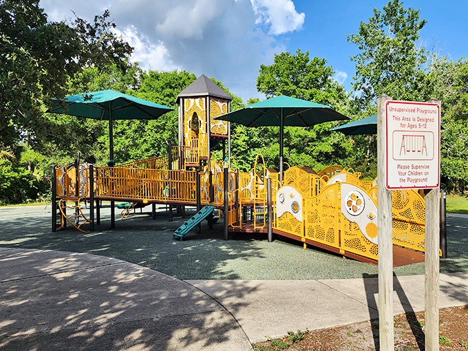 A playground where kids can burn energy while parents recover from the boardwalk's stunning views &ndash; fair trade.