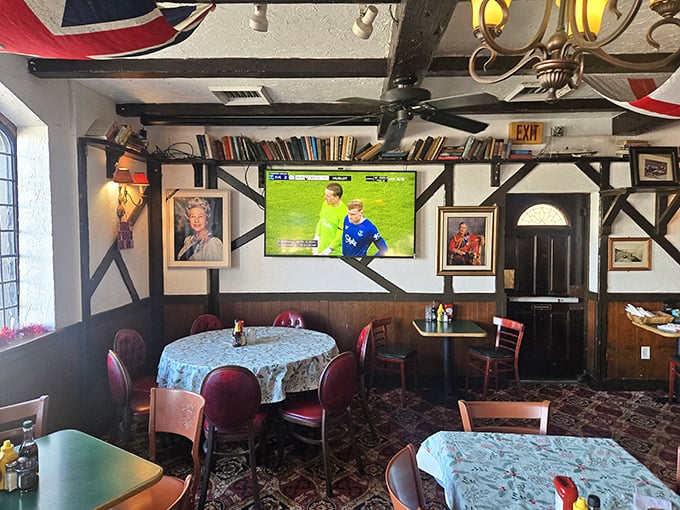 Royal portraits oversee your feast from wood-paneled walls, while soccer matches play on screens &ndash; Britain's living room in Florida.