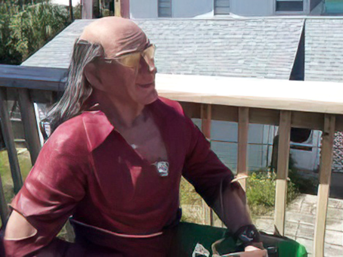 With his trusty spyglass, this lookout has spotted thousands of delighted tourists, but never the British Navy he's watching for.