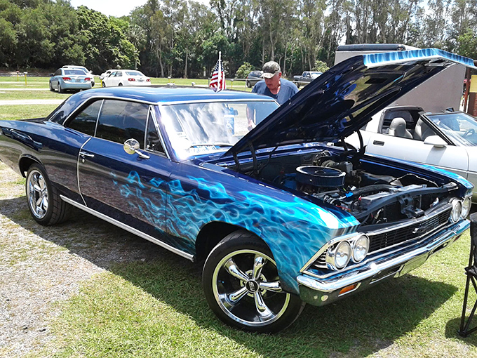 Classic cars find their spiritual home at Ruskin's special events, where automotive history meets cinematic tradition.