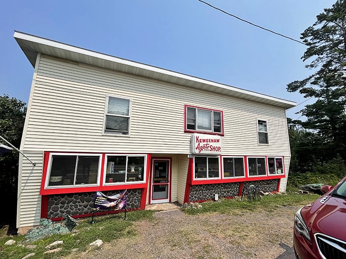 The Keweenaw Agate Shop showcases the peninsula's geological treasures, transforming Lake Superior's gifts into lasting keepsakes.