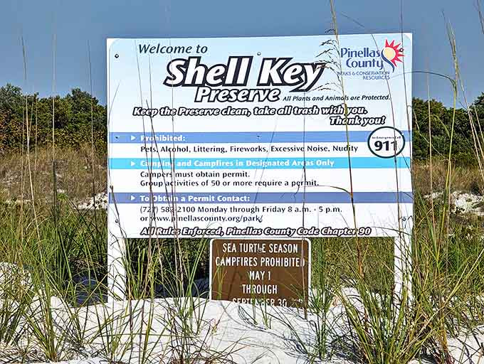 This welcome sign basically translates to "paradise ahead, leave your stress behind," which seems like a pretty fair trade if you ask anyone.