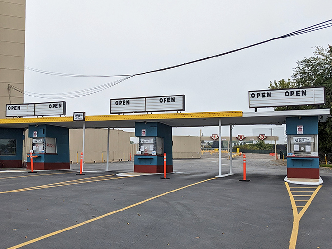 Multiple ticket booths mean shorter waits and more time for the important stuff, like securing the perfect parking spot and loading up on snacks.
