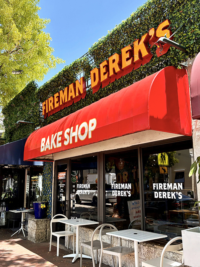 Simple white tables offer the perfect spot to dive into your dessert while enjoying Miami's perfect weather and people-watching.