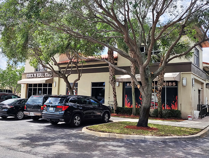 The parking area fills quickly on weekend evenings – a testament to ribs worth traveling for and flavors that inspire devotion.