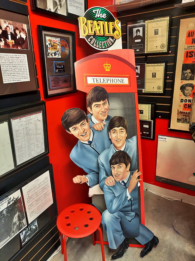 Step into this red telephone booth and suddenly you're transported to 1960s Britain &ndash; mop tops not included!