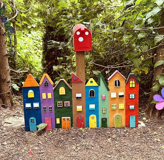 Colorful Miniature House: Rainbow row houses that would make San Francisco jealous - fairy property values must be through their tiny roofs!