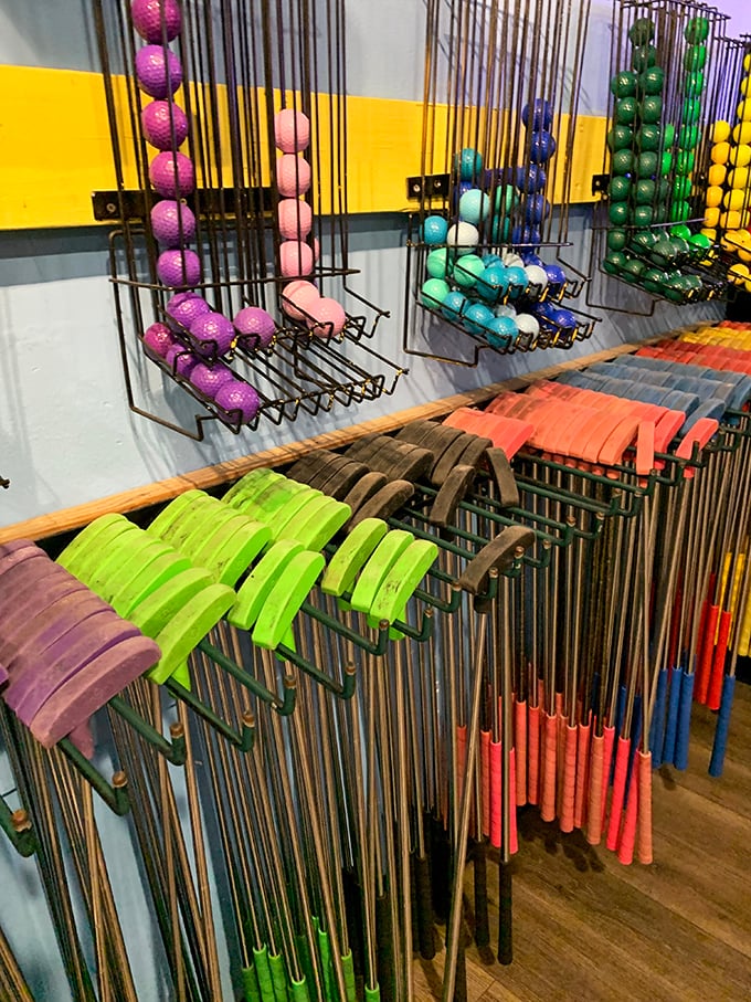 Mini-golf putters and balls: A rainbow arsenal of alien-fighting equipment! Choose your weapon wisely – that pink putter might just have special powers against the UFO obstacles.