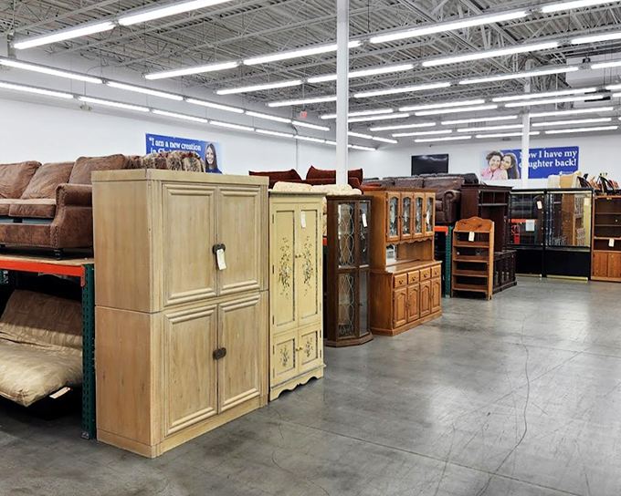 Mid-century meets modern in this wooden furniture wonderland. That china cabinet has probably seen more family dinners than your favorite restaurant.