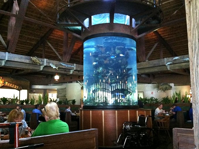Islamorada Fish Company's sophisticated bar area features an impressive aquarium backdrop. Those bamboo barstools invite you to linger over drinks and underwater views.