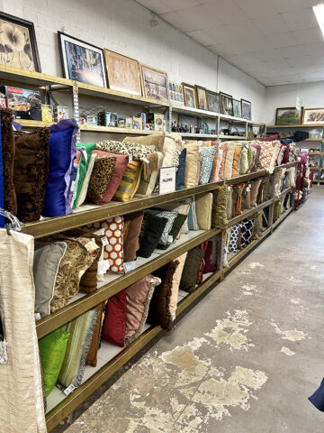 The Massive Thrift Store In Florida That Takes Nearly All Day To Explore