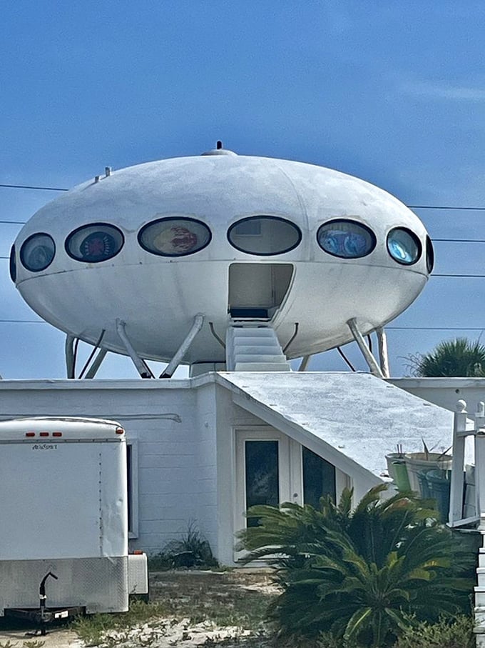 Porthole windows dot the Futuro's circumference, perfect for alien sightseeing or just keeping an eye on beachgoers below.
