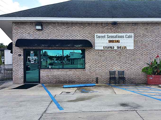 Sweet Sensations Caf&eacute;: where the stuffed shells are the special and your willpower goes to die happy.