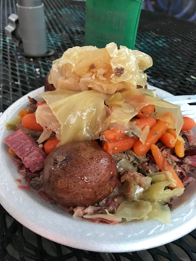 The corned beef and cabbage defies the "Lousy Food" promise, delivering hearty comfort that improves with each sip of your drink.