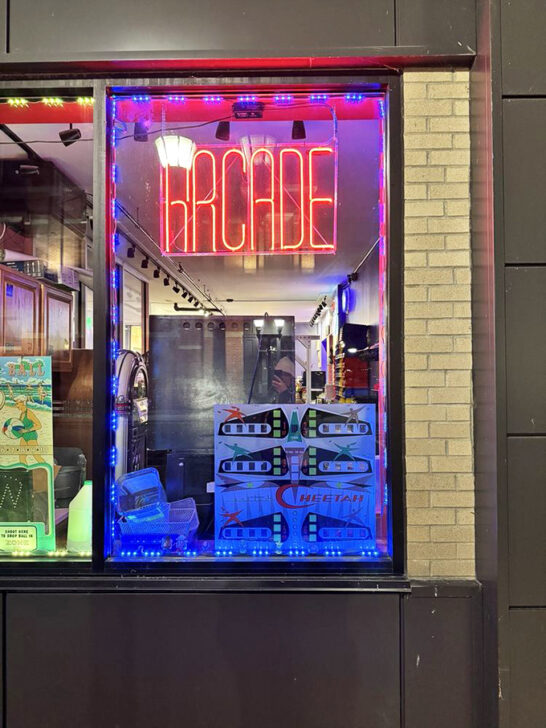 This Massive Arcade In Michigan With Over 70 Retro Games Is The Stuff ...