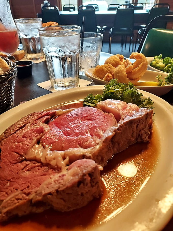 The prime rib dinner comes with sides, but let's be honest &ndash; they're just supporting actors in a show where beef is the undisputed headliner.