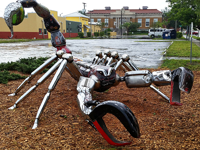 This scorpion sculpture proves that arachnids are even more impressive when crafted from scrap metal and scaled up to nightmare proportions.