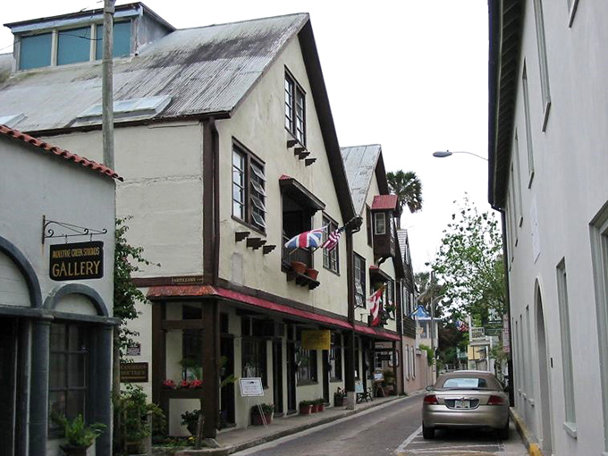 Those balconies weren't designed for Romeo and Juliet scenes, but they sure set the stage perfectly.