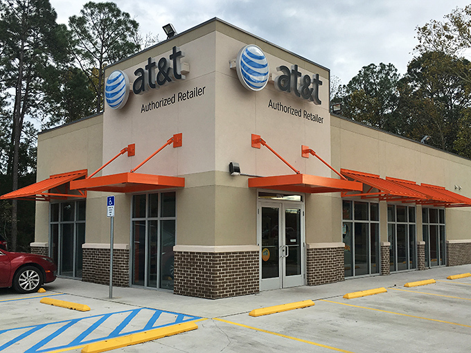 Even the AT&T store looks like it's trying to fit in with small-town charm. "Y'all want data with that?"