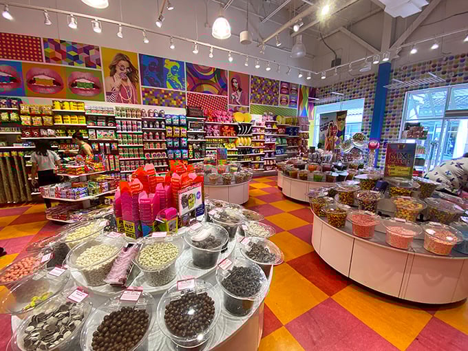 Sweet tooth Display: A circular island of temptation where self-control goes to die and childhood dreams come back to life.