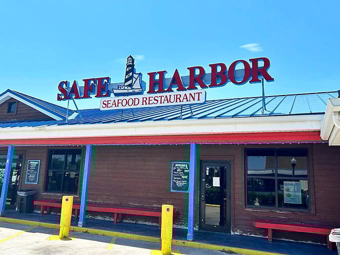Safe Harbor's waterfront location puts you right beside the fishing docks, ensuring seafood so fresh it might have been swimming that morning.