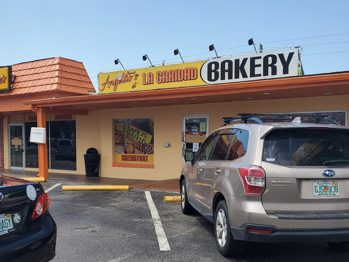 Angelitos @ La Caridad Bakery (Tampa)