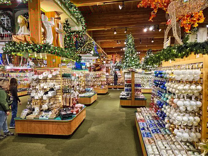 Bronner's CHRISTmas Wonderland 5