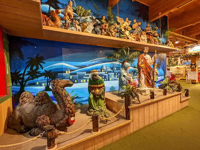 Bronner's CHRISTmas Wonderland 6