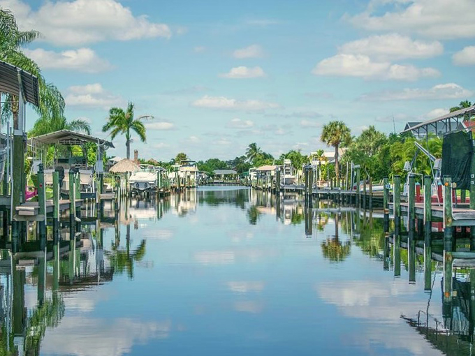 Cape Coral Canals (Cape Coral)