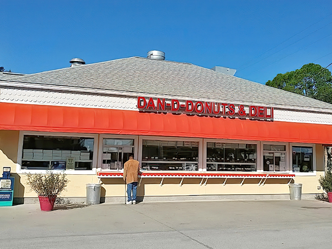Dan-D-Donuts and Deli (Panama City)