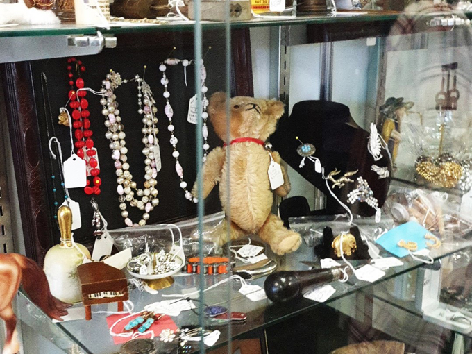 Harvest Antiques & Collectibles 3