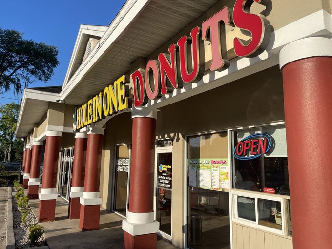 Hole In One Donuts (Tampa)