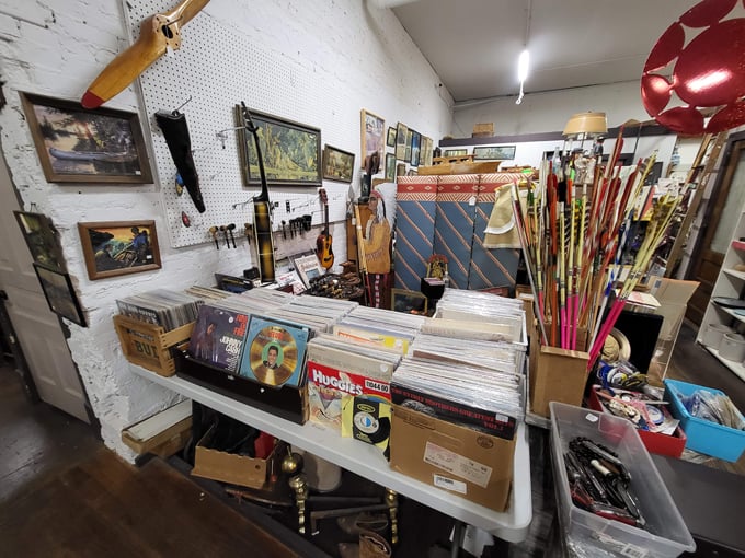 Kalamazoo Antiques Market 5