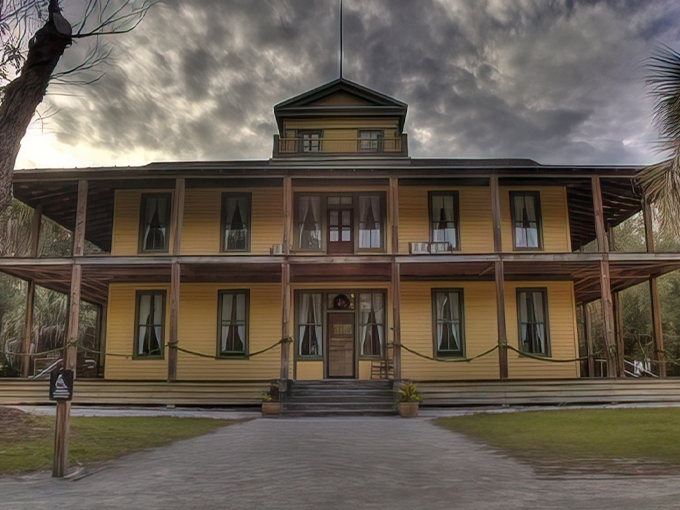 Koreshan State Park (Estero)