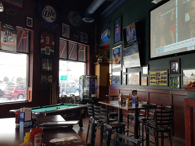 Mallie's Sports Grill 2