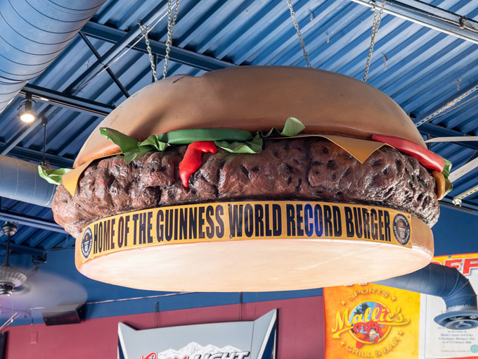 Mallie's Sports Grill 5