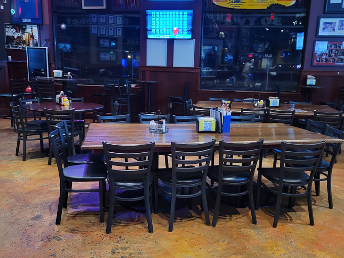 Mallie's Sports Grill 9