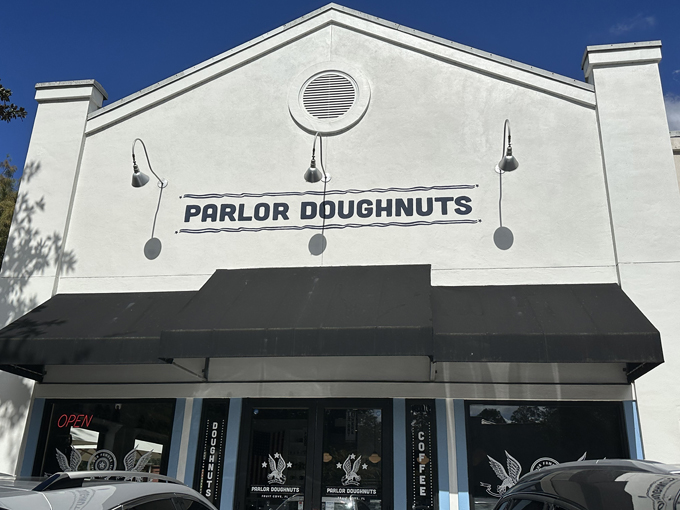 Parlor Doughnuts (Fruit Cove)