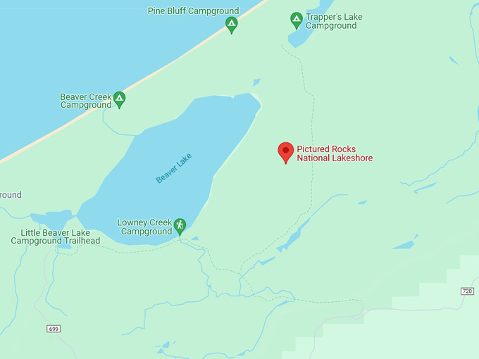 pictured rocks national lakeshore 10 map