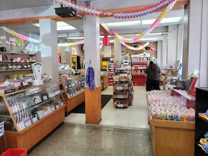 St Laurent Brothers 3