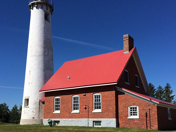Tawas Point Lighthouse 6