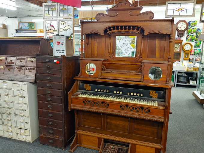 Webb's Antique Mall 8