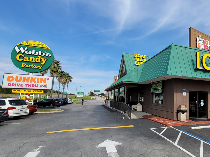 webbs candy davenport